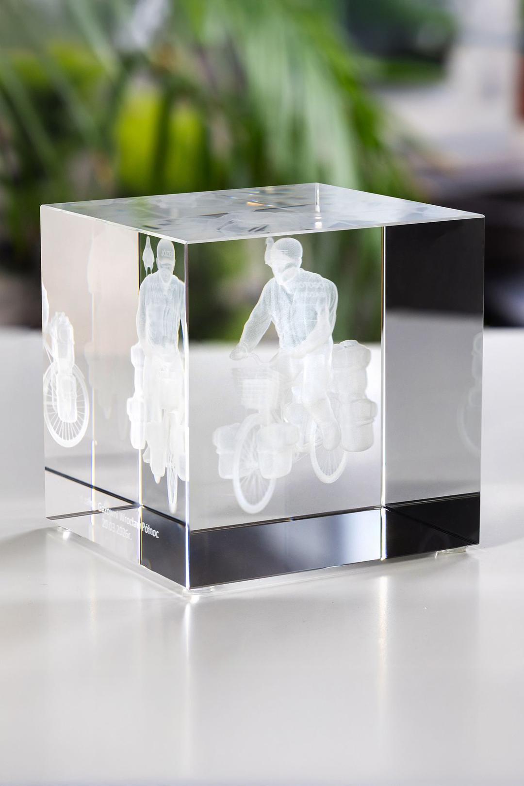 Glass Awards | Glasso Group Award Manufacturer